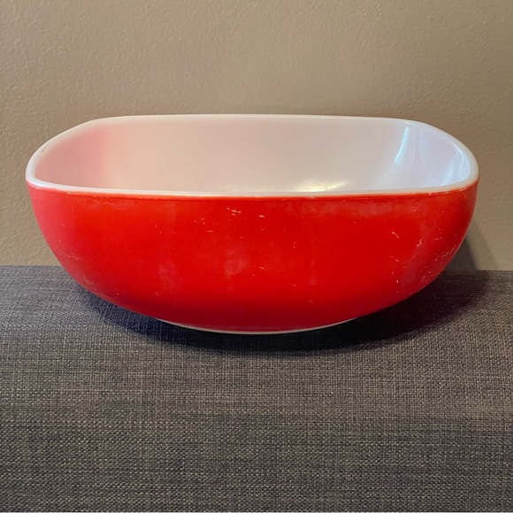 Pyrex | Dining | Vintage Pyrex Square Bowl Red Ovenware Large 9 2 2 ...